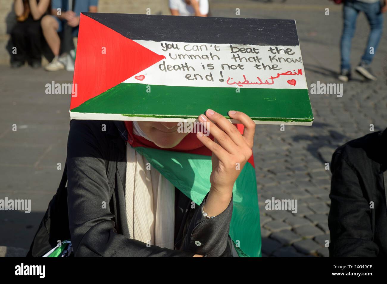 Anan death hi-res stock photography and images - Alamy