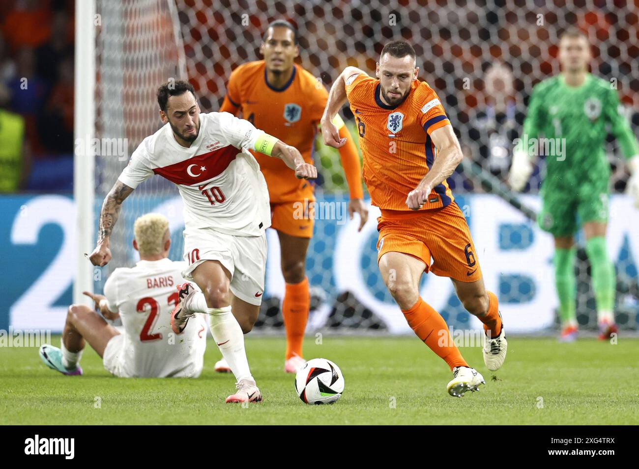 BERLIN - (l-r) Stefan De Vrij of Holland, Hakan Calhanoglu of Turkey ...
