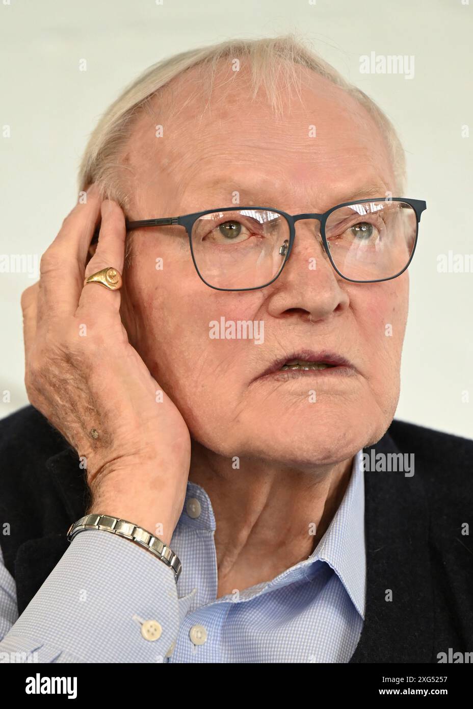 Sophie aldred and sylvester mccoy hi-res stock photography and images ...