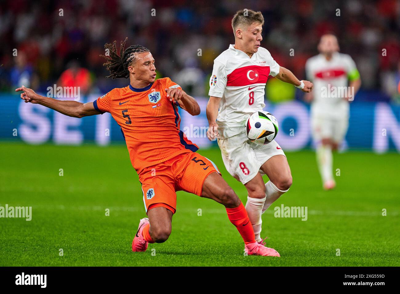 Nathan Ake (Niederlande, #05), Arda Gueler Tuerkei, #08), GER, UEFA Euro 2024, Fussball Herren ...