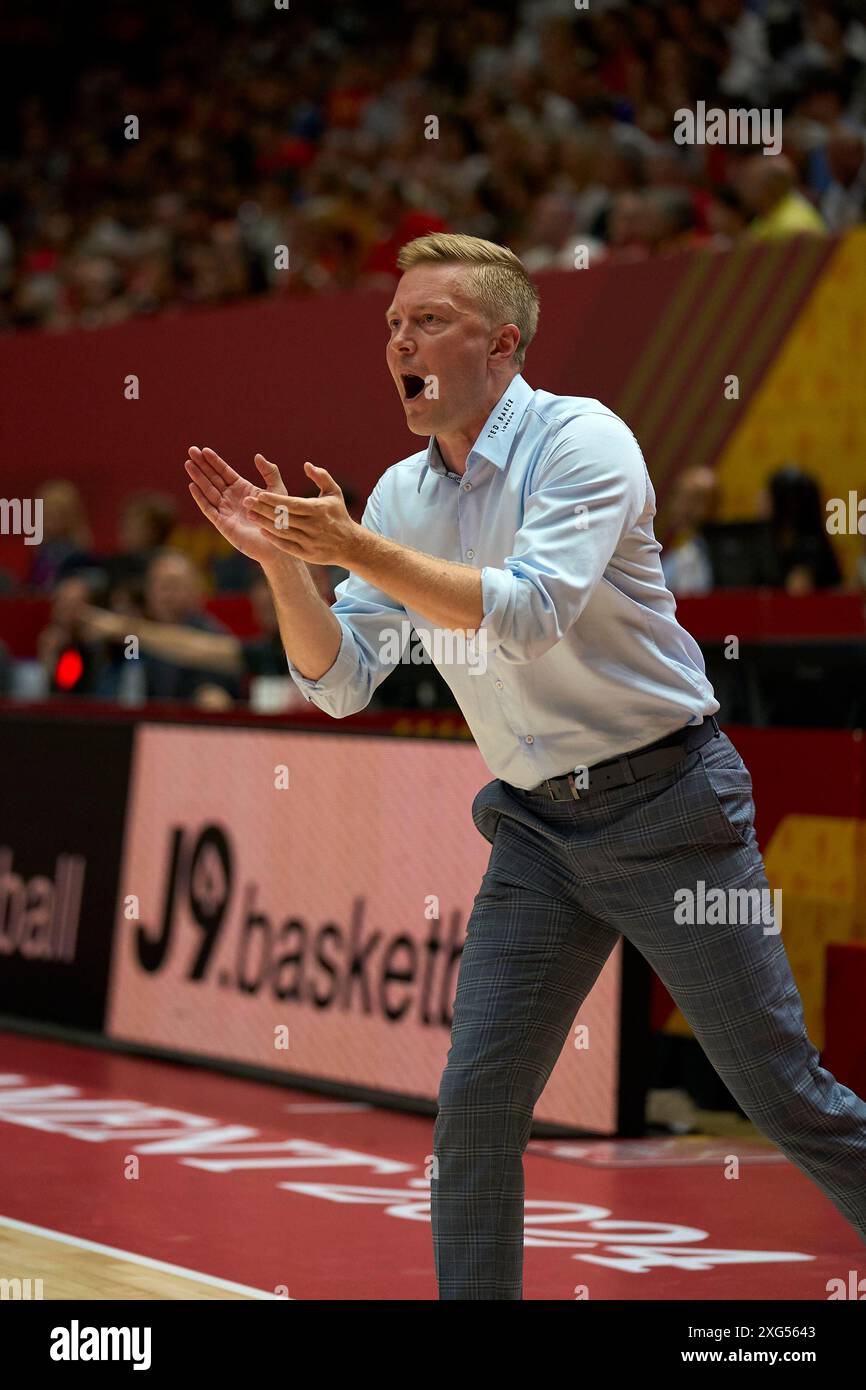 Lassi tuovi head coach from finland team hi-res stock photography and ...