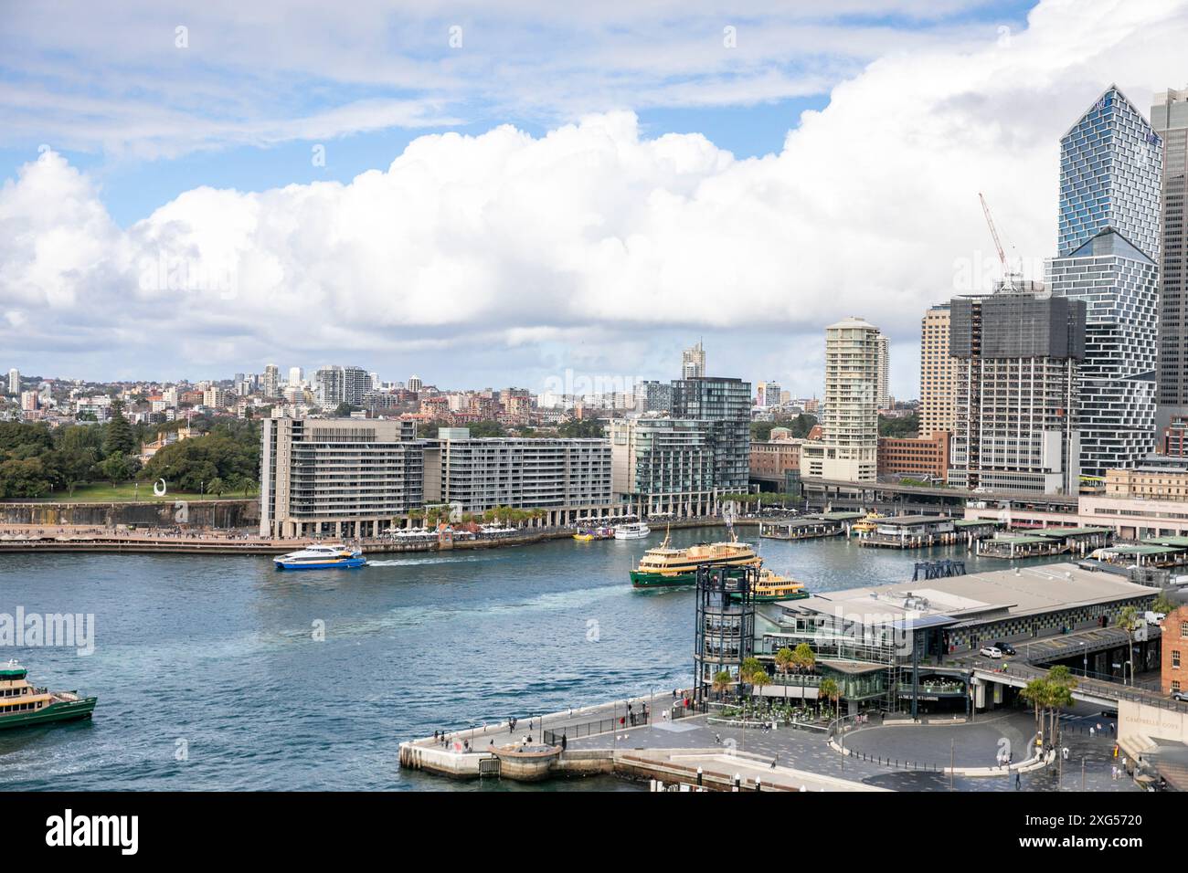 Sydney city centre and harbour, office and residential buildings around ...