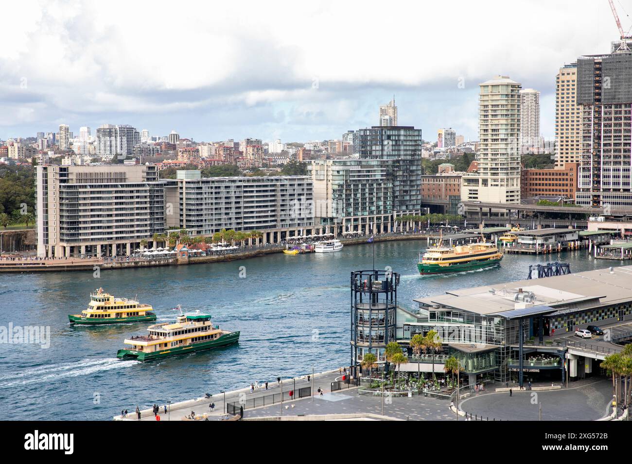 Sydney city centre and harbour, office and residential buildings around ...