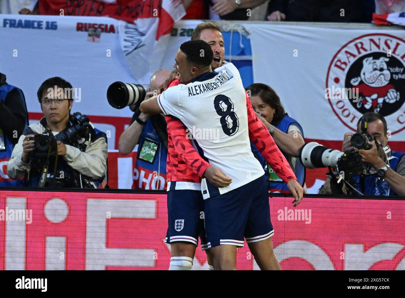 Trent Alexander-Arnold (England)Harry Kane (England) during the UEFA ...