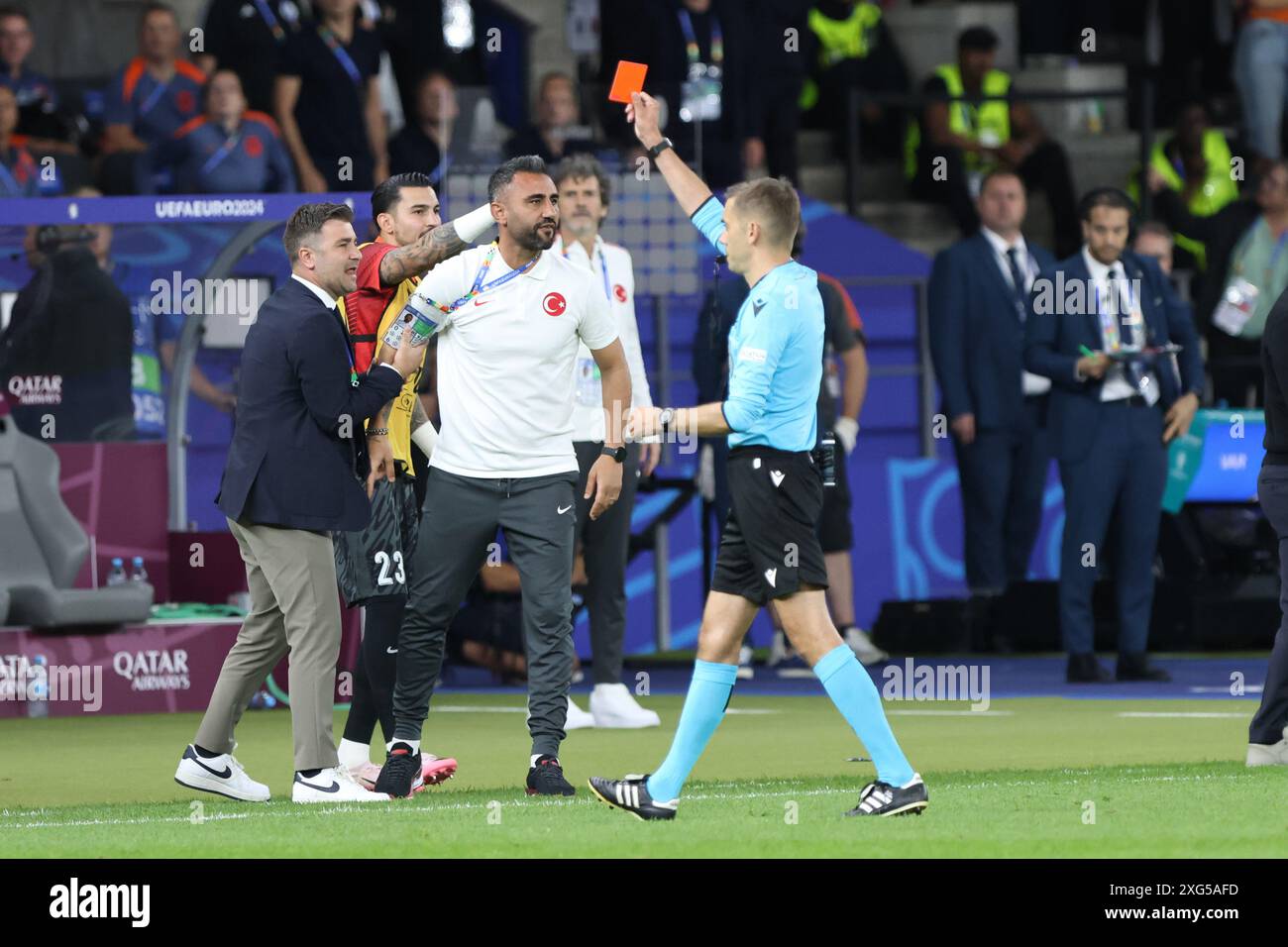 Berlin, Germany. 06th July, 2024. BERLIN, GERMANY - JULY 6: referee ...