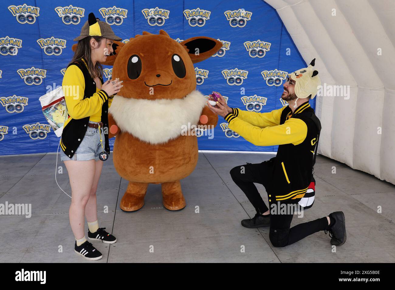 IMAGE DISTRIBUTED FOR NIANTIC -A couple celebrates their love by ...