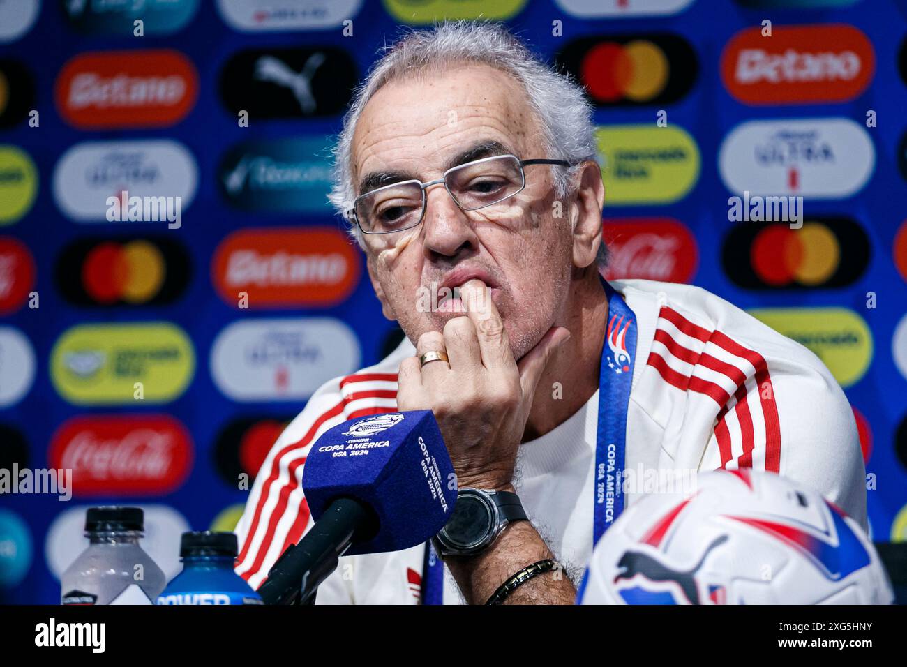 Goat head fans hi-res stock photography and images - Alamy