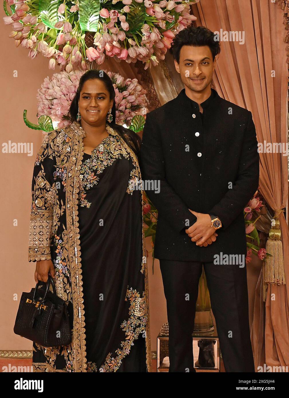 Arpita Khan Arpita Khan And Ayush Sharma's Wedding Reception Entert...