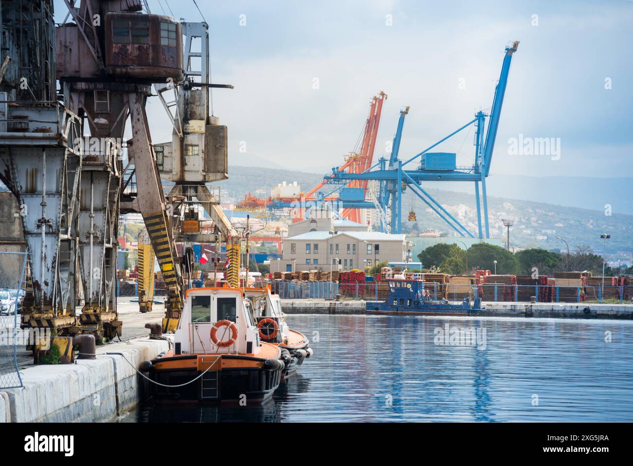 Harbor rijeka hi-res stock photography and images - Alamy