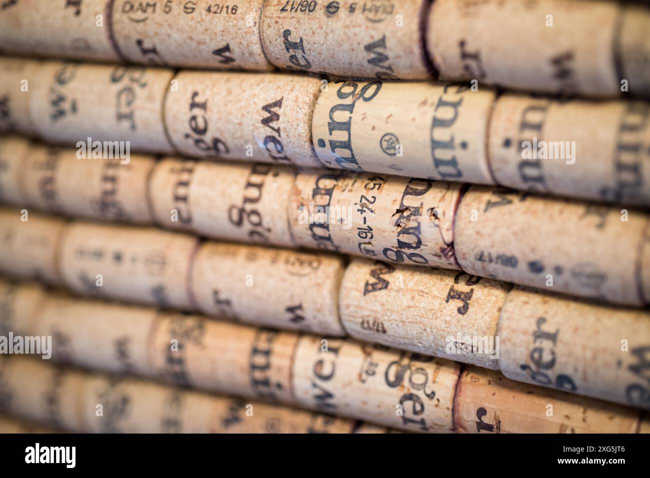 Wall of cork hi-res stock photography and images - Alamy