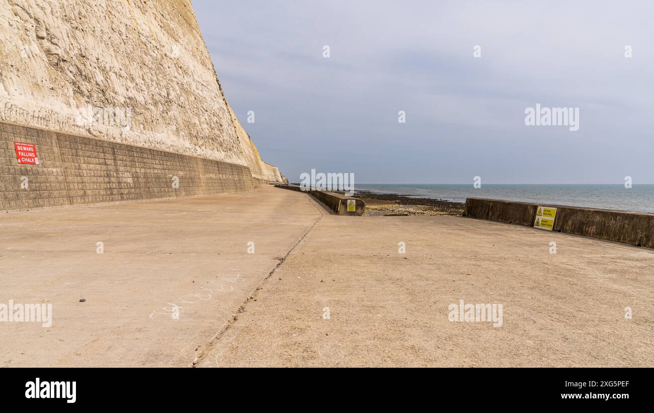 Undercliff walk peacehaven hi-res stock photography and images - Alamy