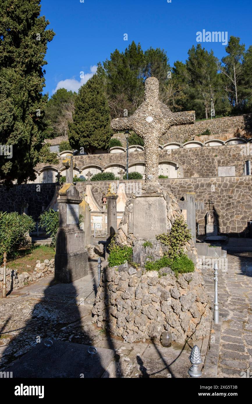 Mallorca majorca spain cross hi-res stock photography and images - Alamy