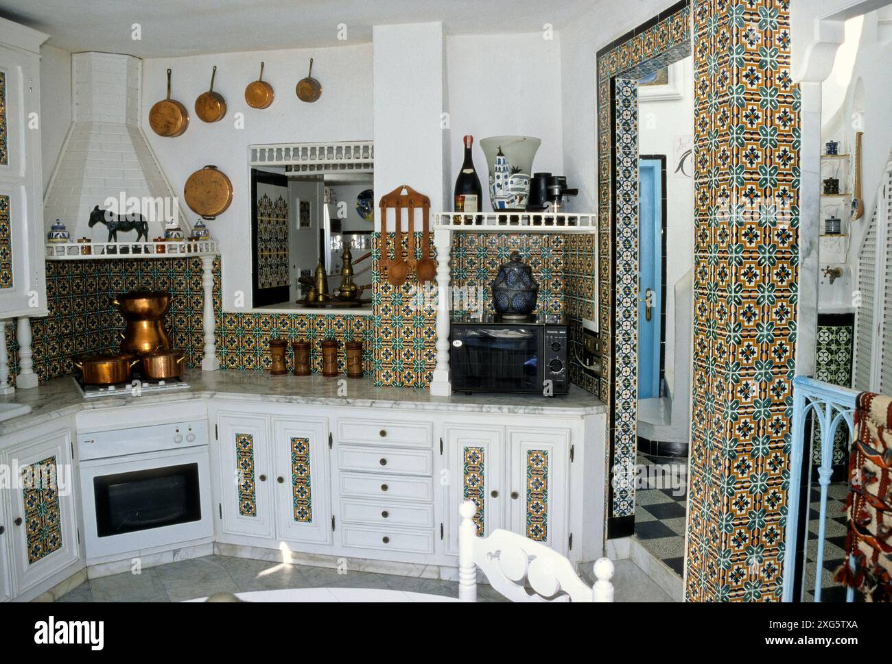 Arabic Style Kitchen Kitchen With Traditional Interior Decorations,