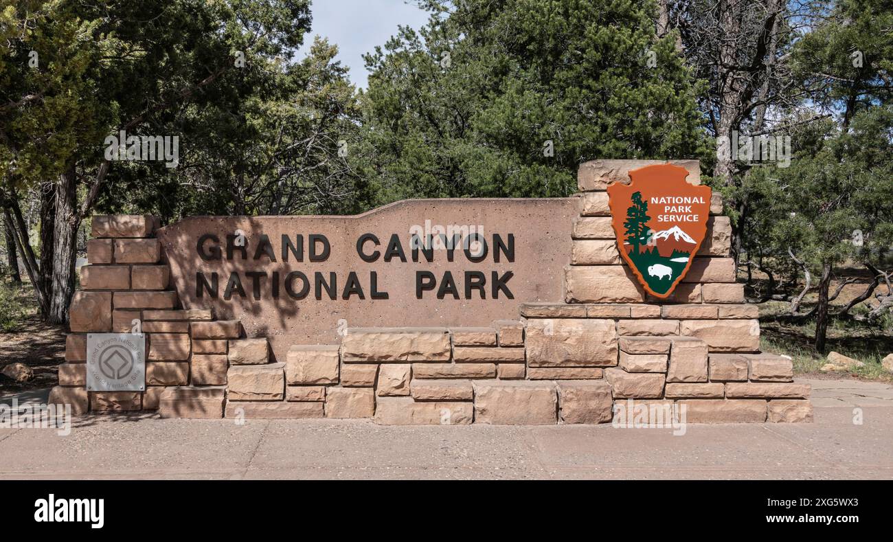 Grand canyon south entrance hi-res stock photography and images - Alamy