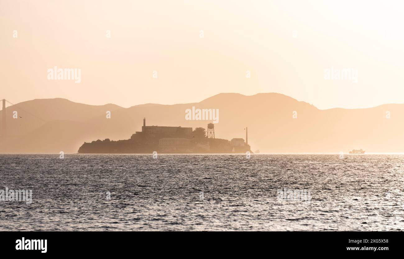 Beautiful shot alcatraz island hi-res stock photography and images - Alamy