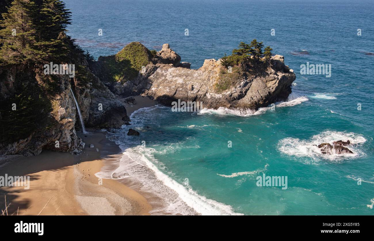 Julia pfeiffer burns park hi-res stock photography and images - Alamy
