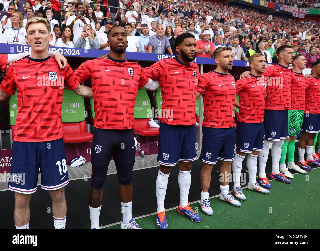 Dusseldorf, Germany. 6th July, 2024. (L-R) Anthony Gordon, Ivan Toney ...