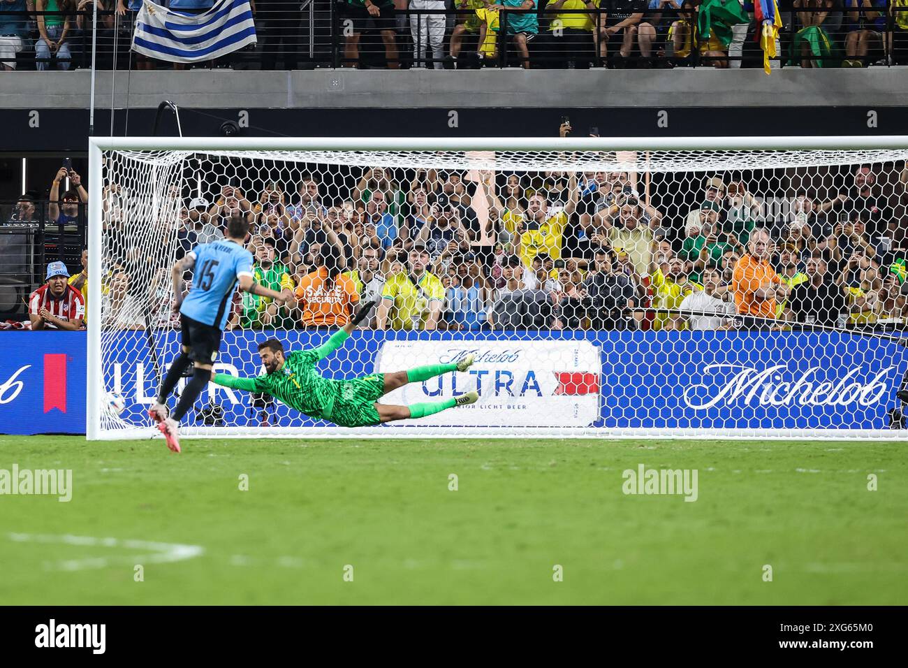 Las Vegas, NV, USA. 06th July, 2024. Uruguay midfielder Federico ...