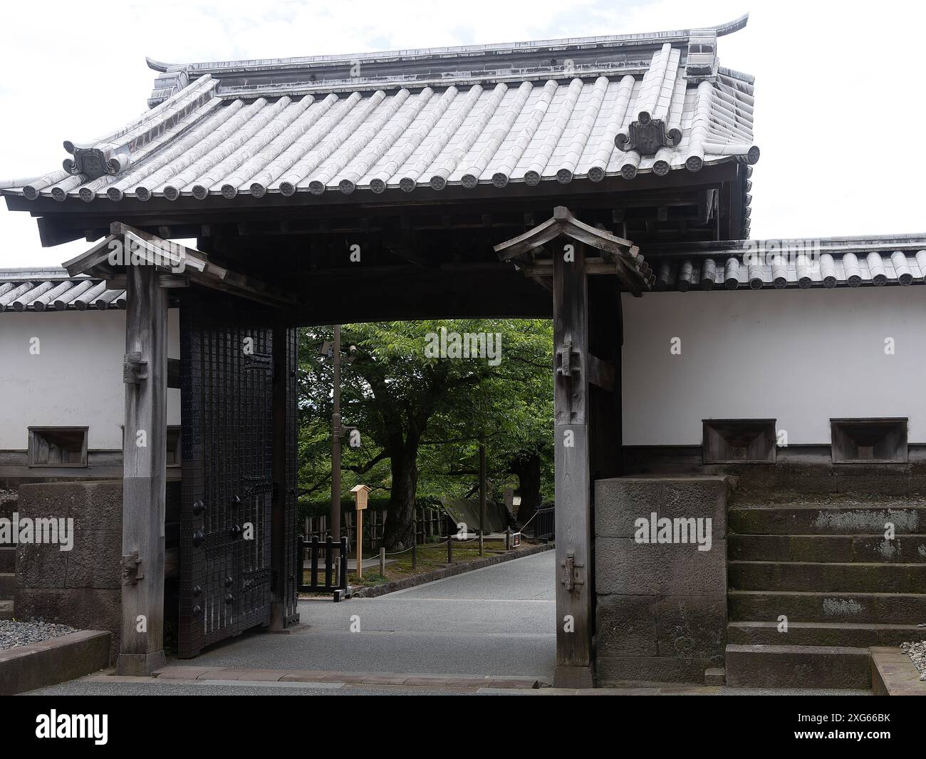 From 1583 to the end of the Edo Period, Kanazawa Castle (金沢城 ...