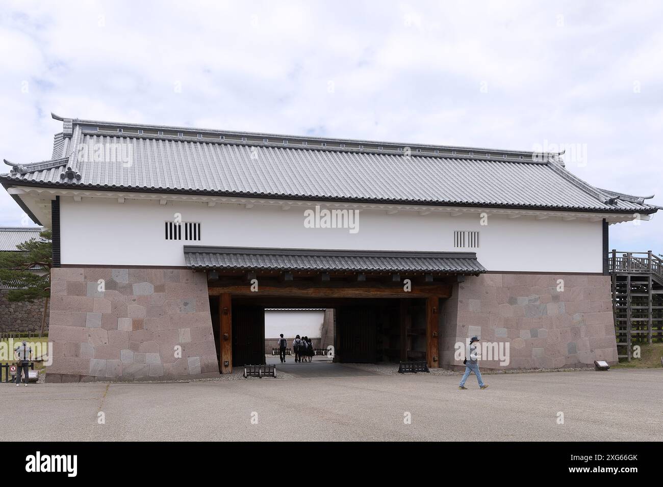 From 1583 to the end of the Edo Period, Kanazawa Castle (金沢城 ...