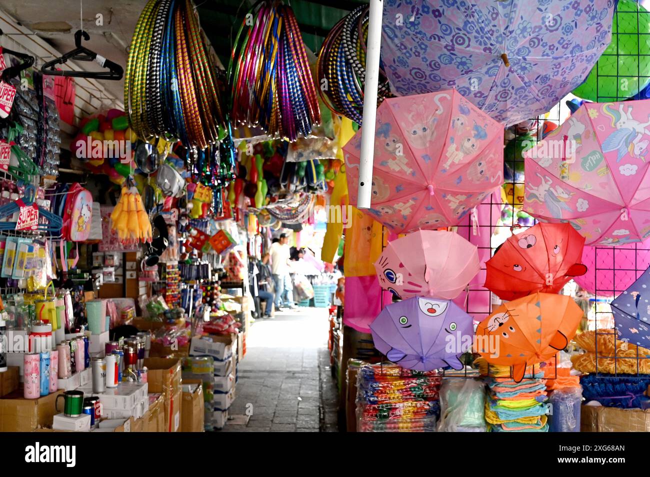 GUADALAJARA, JALISCO, MEXICO: Plaza de los Mariachis is a bustling ...