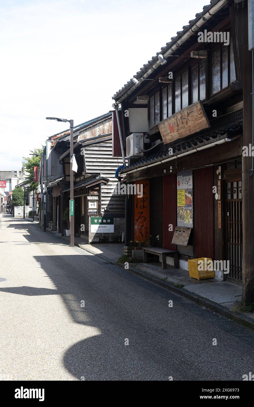 Nagamachi (長町) was a samurai district located at the foot of the former ...
