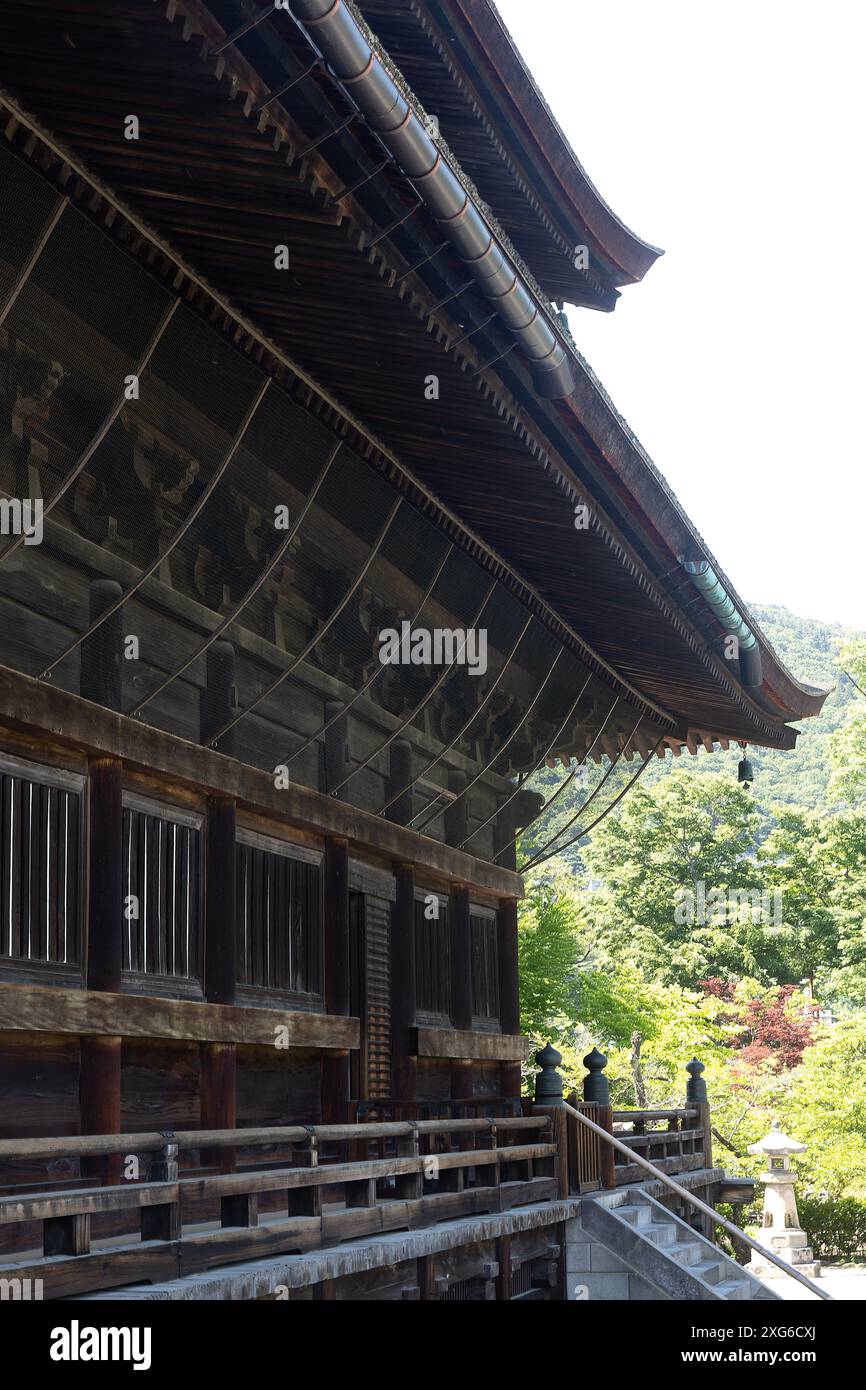 Nagano's Zenkoji Temple (善光寺, Zenkōji) is one of the most important and ...