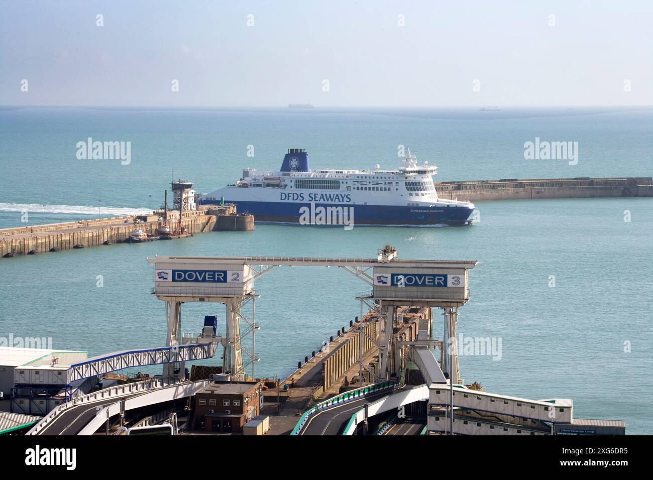 Entrance dover port on hi-res stock photography and images - Alamy