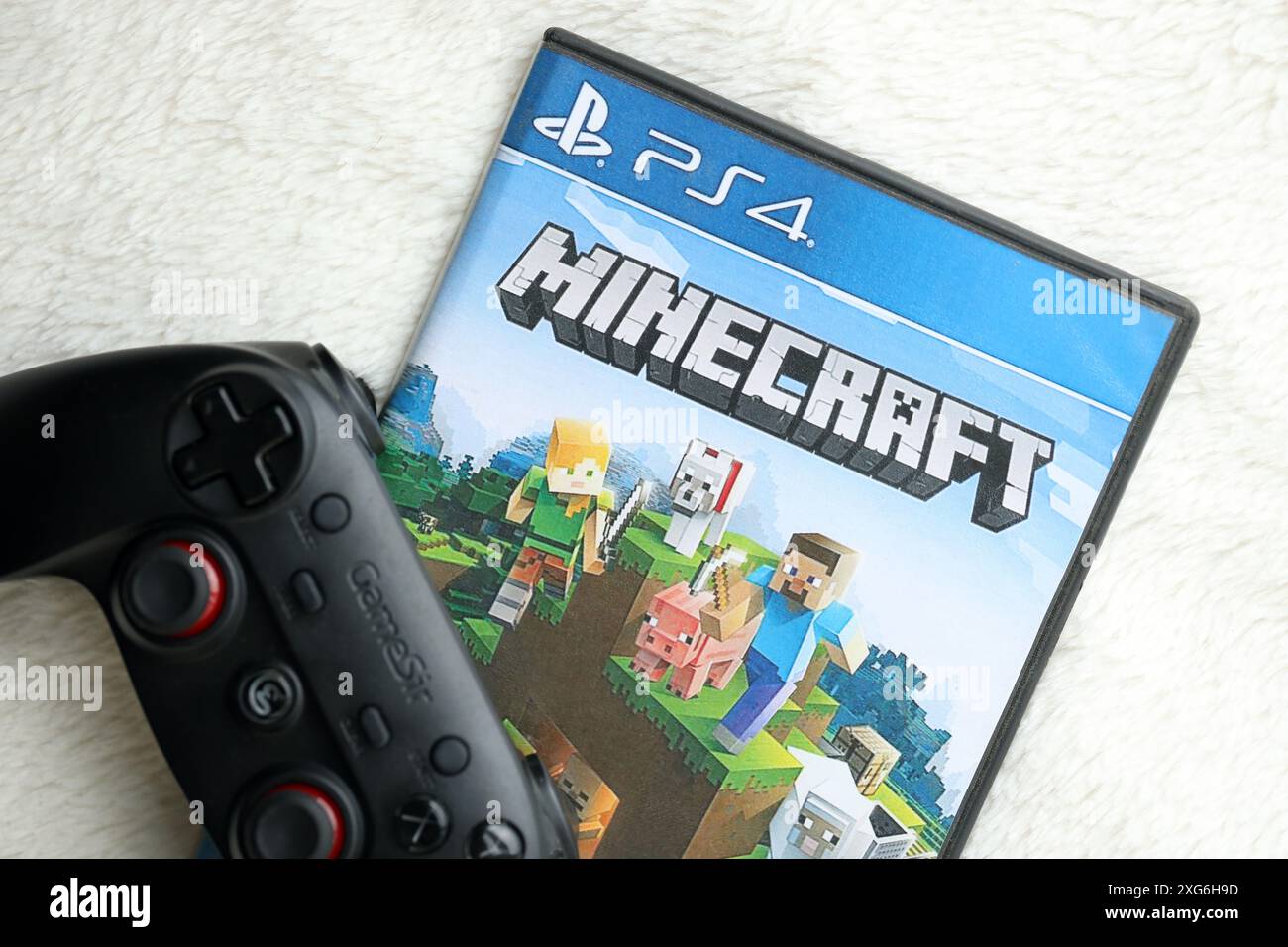Minecraft characters hi-res stock photography and images - Alamy