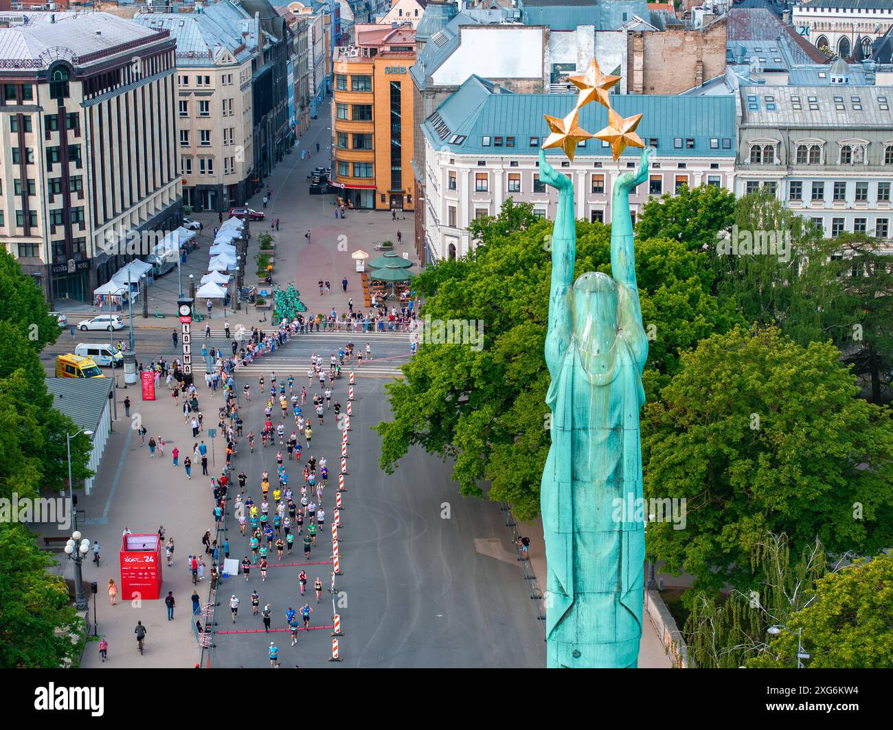 Aerial view freedom monument hi-res stock photography and images - Alamy