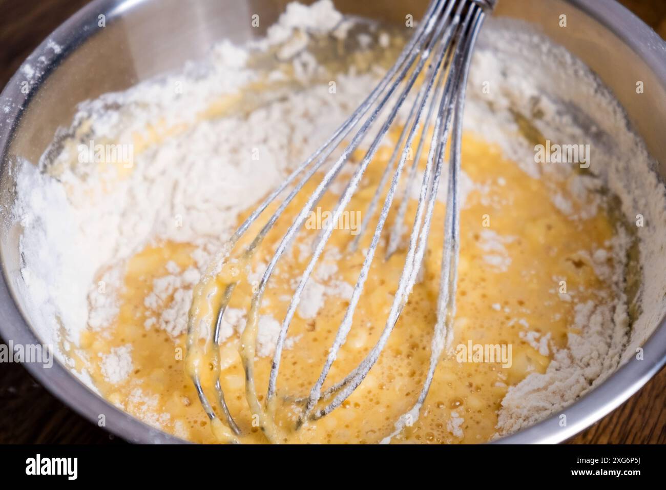 Whipping mixer batter cakes hi-res stock photography and images - Alamy
