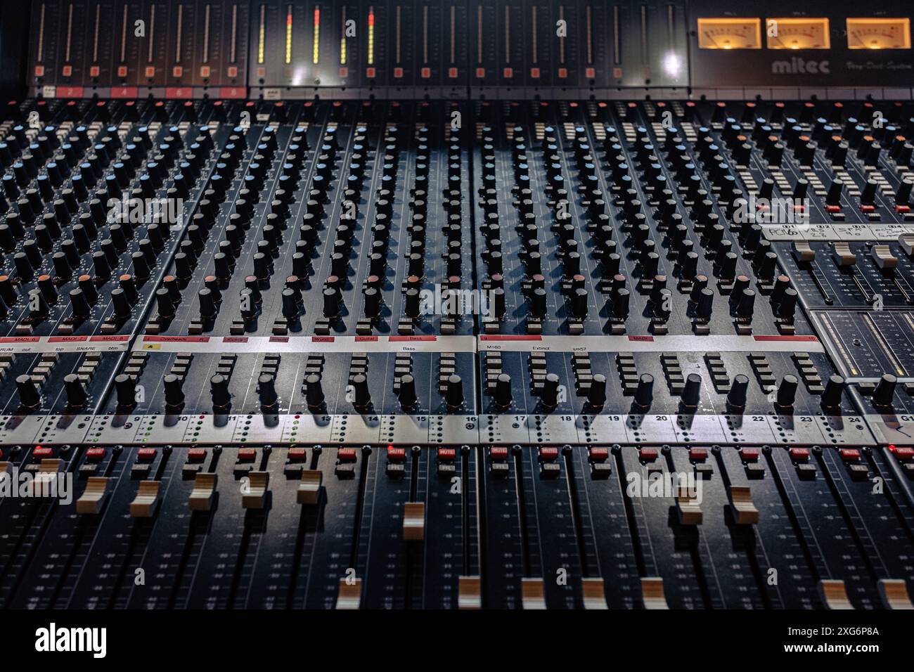 Mixing music professional equipment hi-res stock photography and images - Alamy