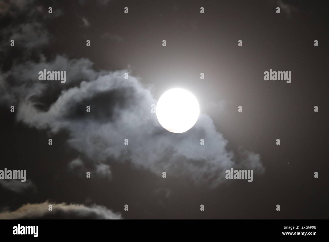 Moon land 2021 hi-res stock photography and images - Alamy