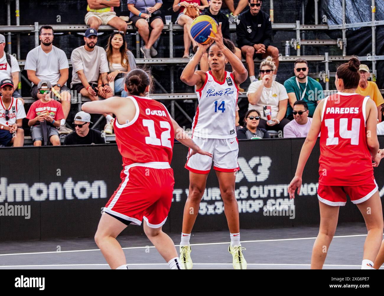 Edmonton, Canada. 05th July, 2024. Puerto Rico's Mari Placido (C) takes ...