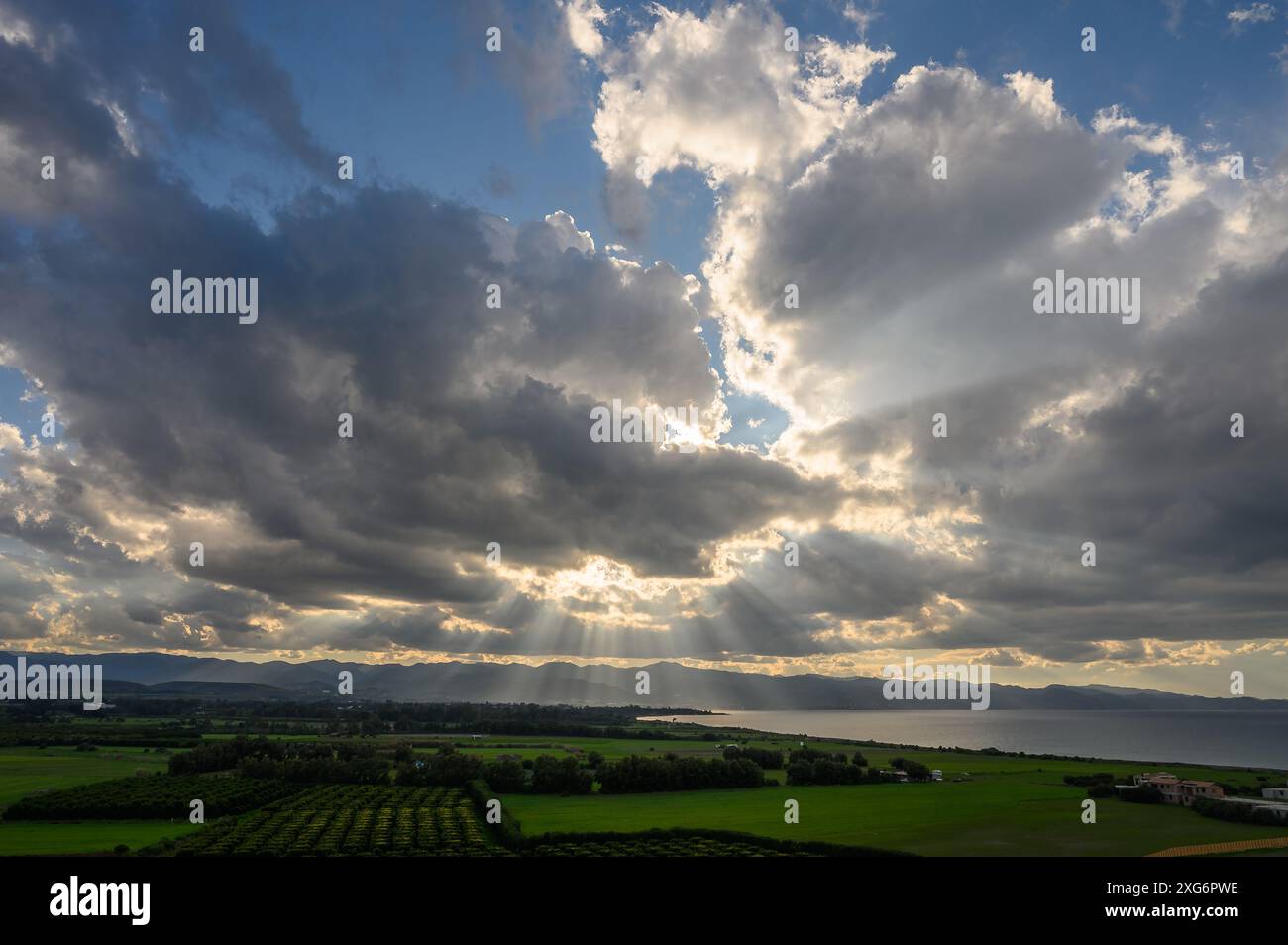 Beautiful beach landscape timelapse clouds hi-res stock photography and ...