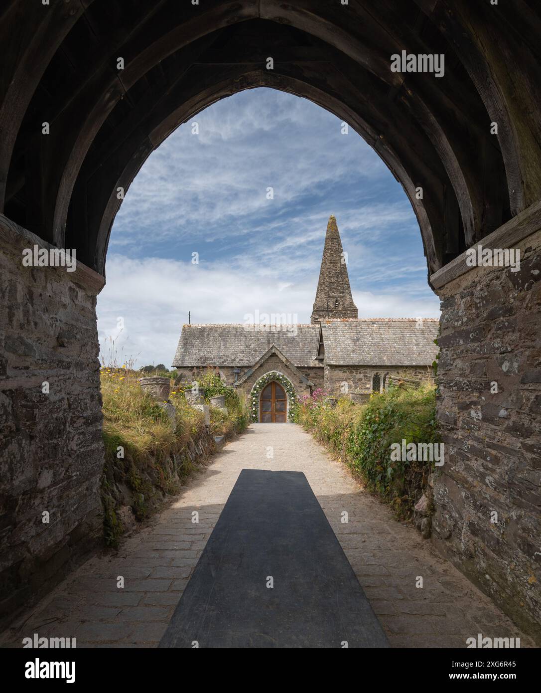 10th hole of st enodoc golf club hi-res stock photography and images ...