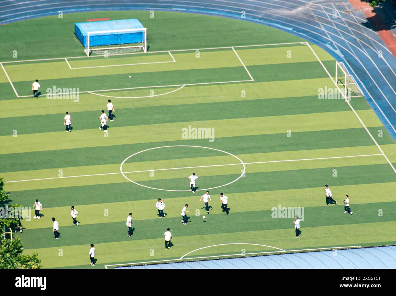 Aerial view football team practicing hi-res stock photography and ...