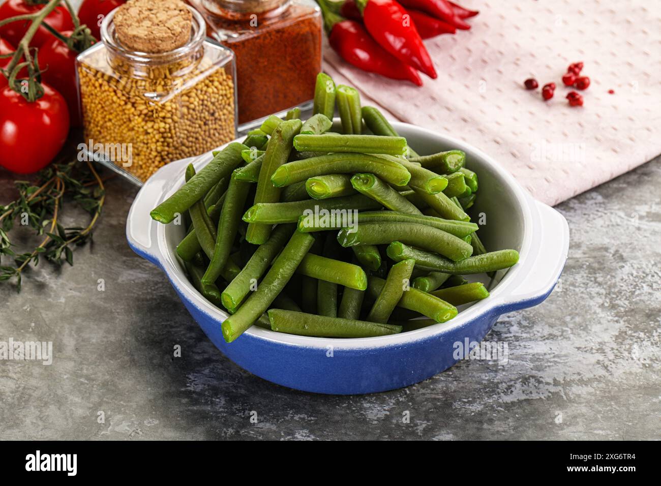 Vegan cuisine - boiled green bean snack Stock Photo - Alamy
