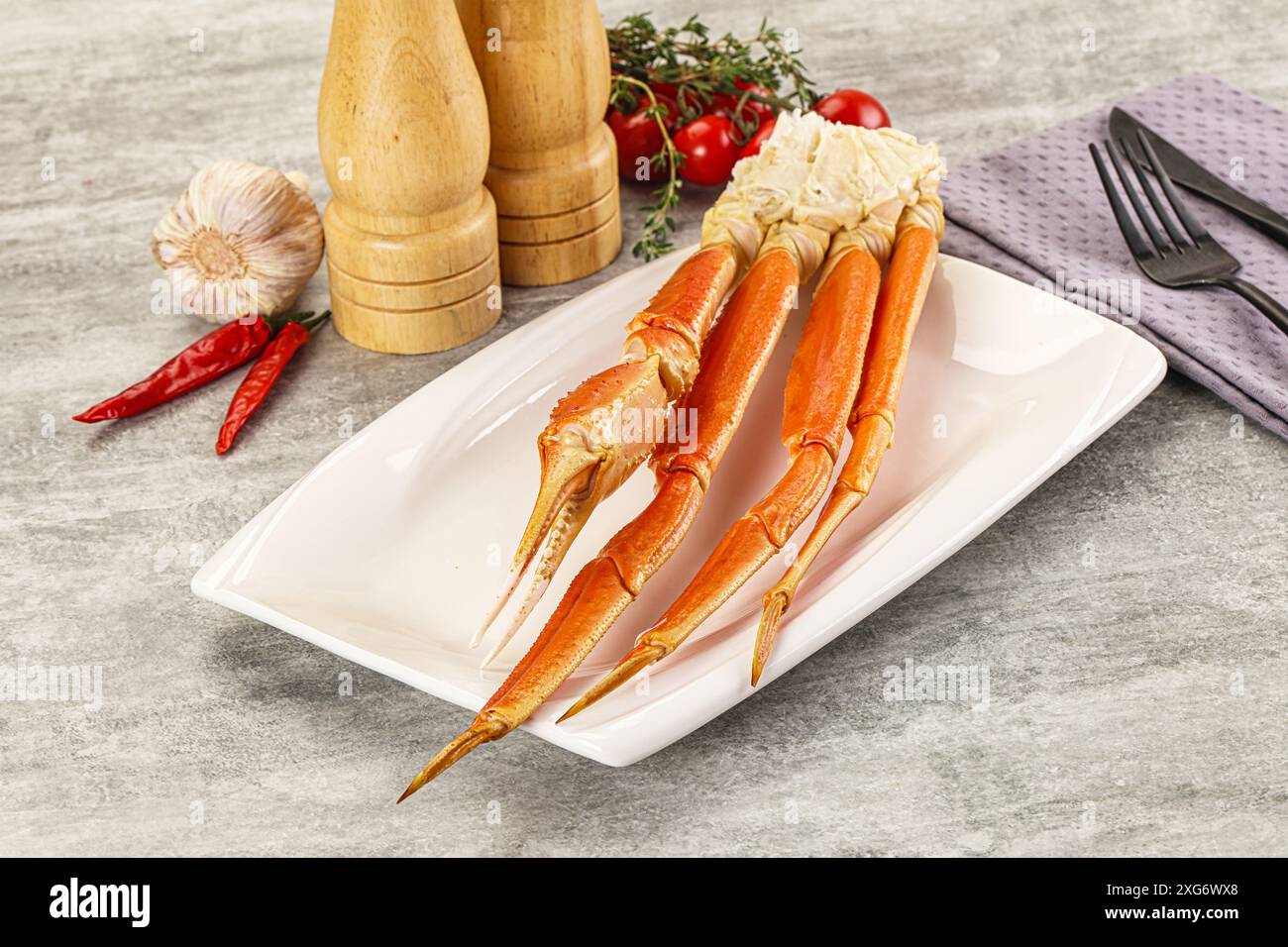 Delicous luxury boiled crab claw legs Stock Photo - Alamy