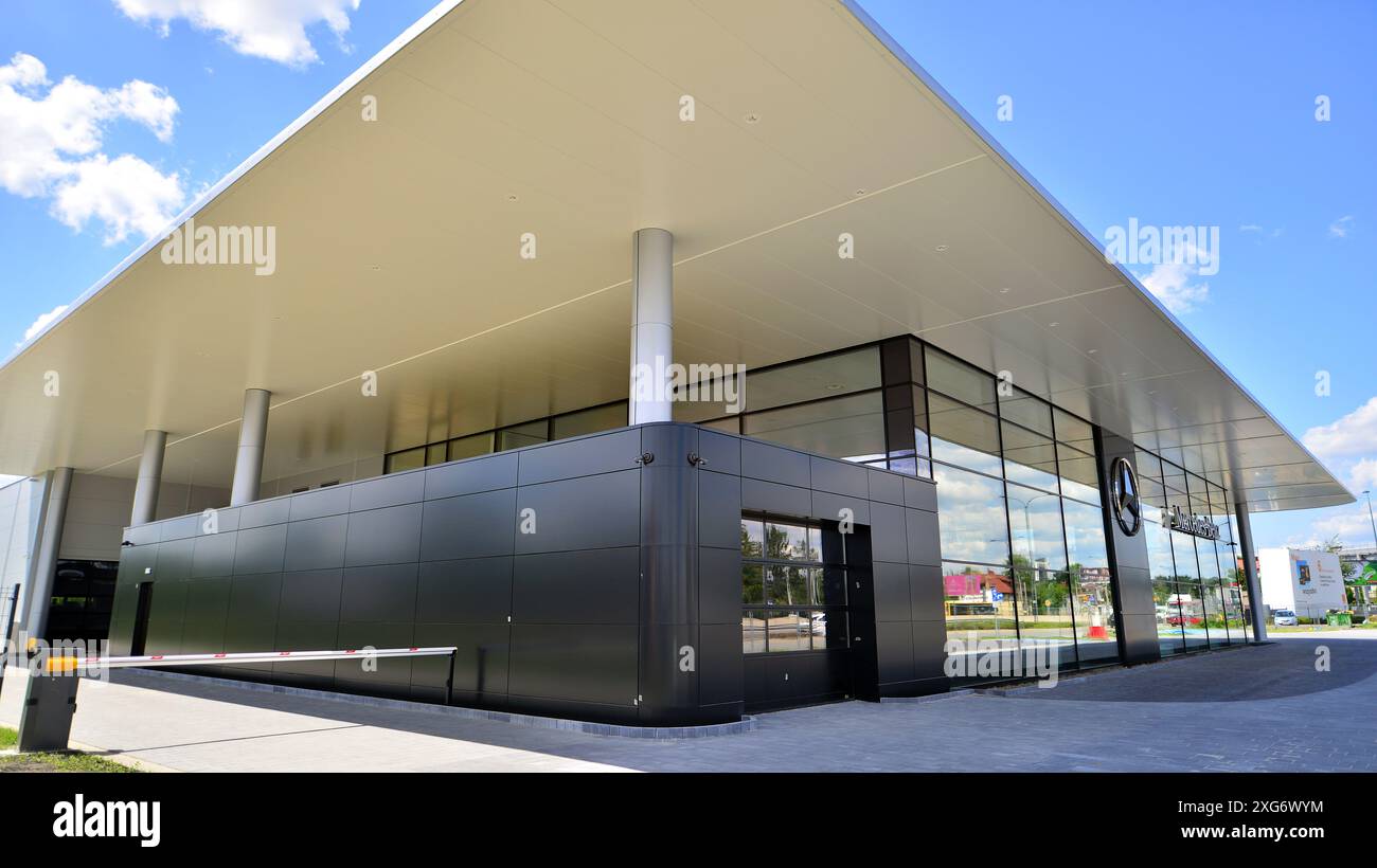 Motor service division hi-res stock photography and images - Alamy