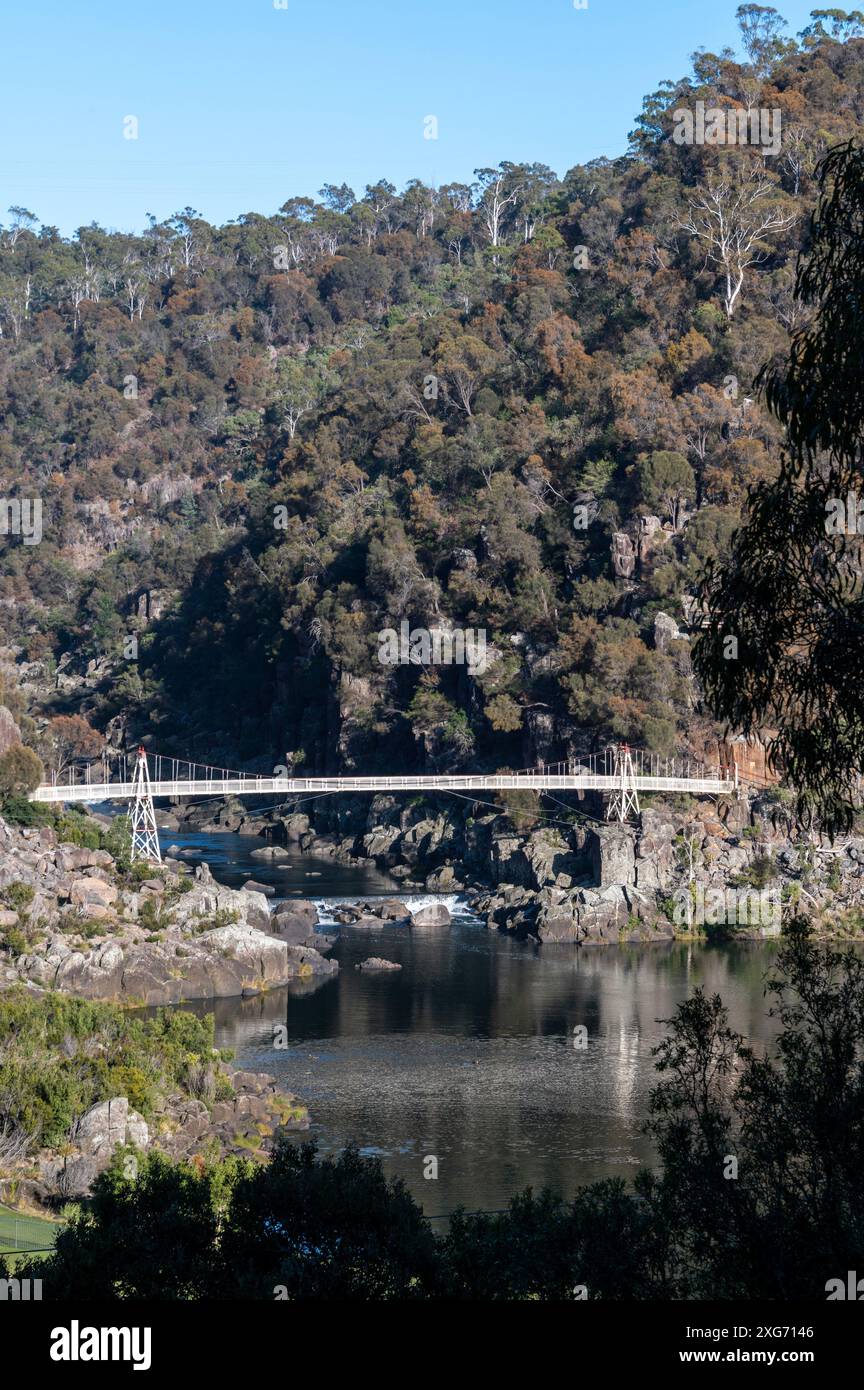 Alexandra suspension footbridge in the Cataract Gorge reserve in ...
