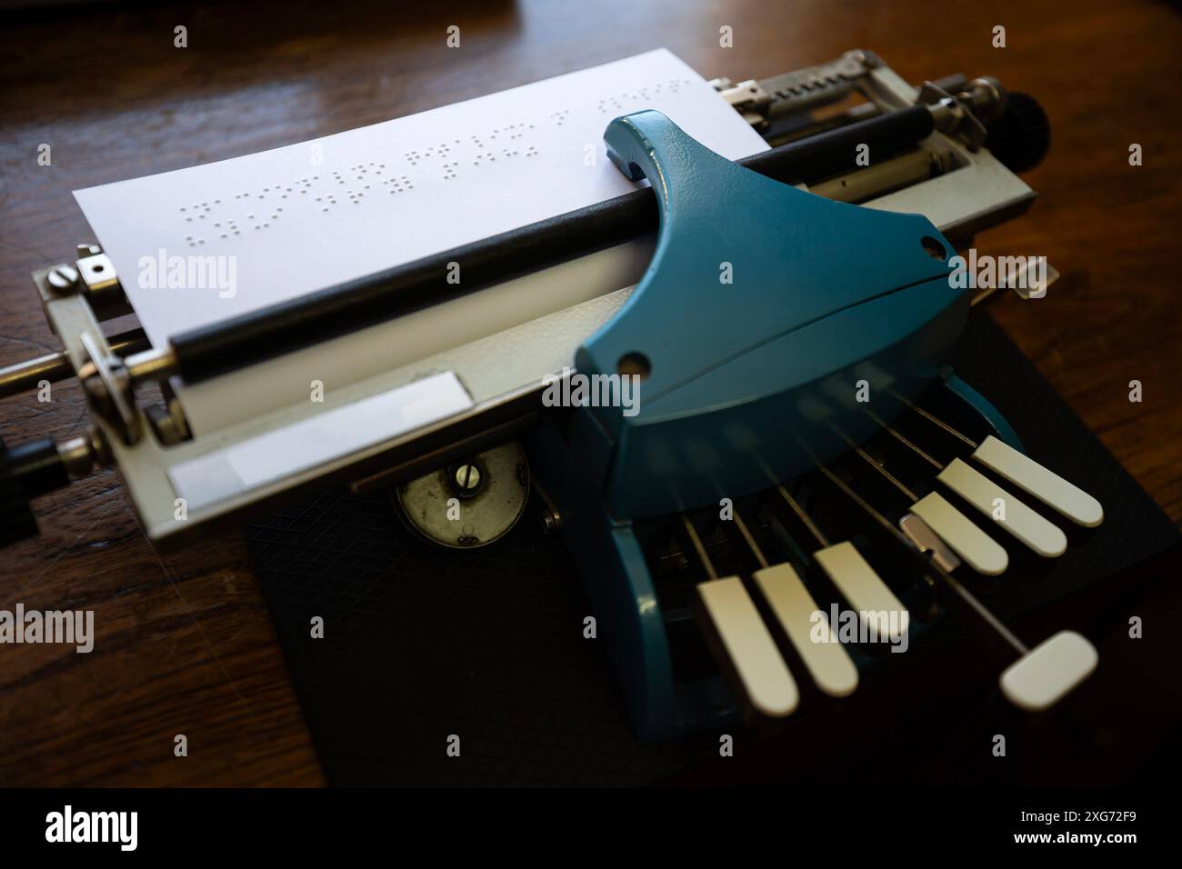 Machine braille hi-res stock photography and images - Alamy