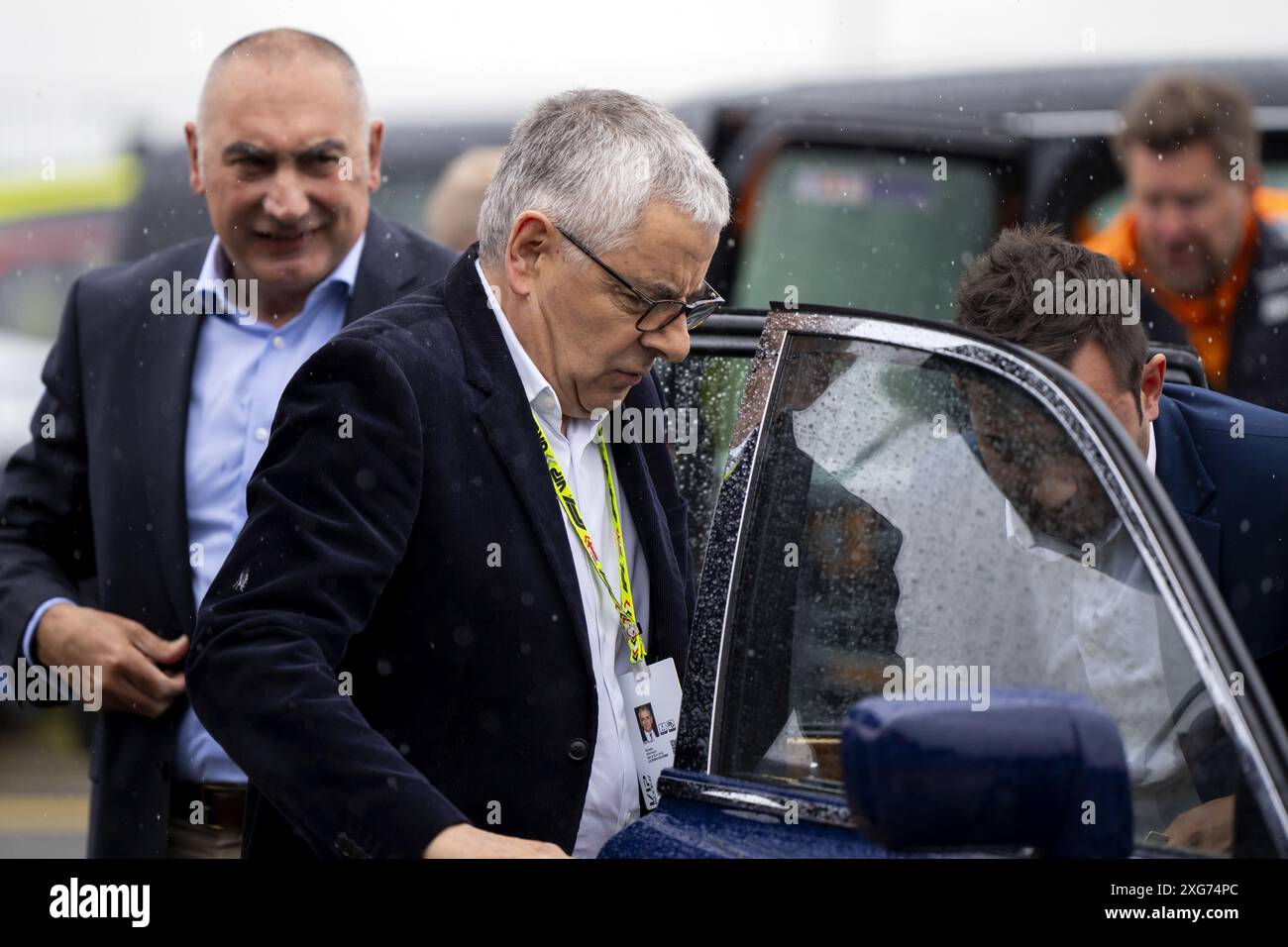 SILVERSTONE - Actor Rowan Atkinson prior to the British GP. ANP SANDER ...