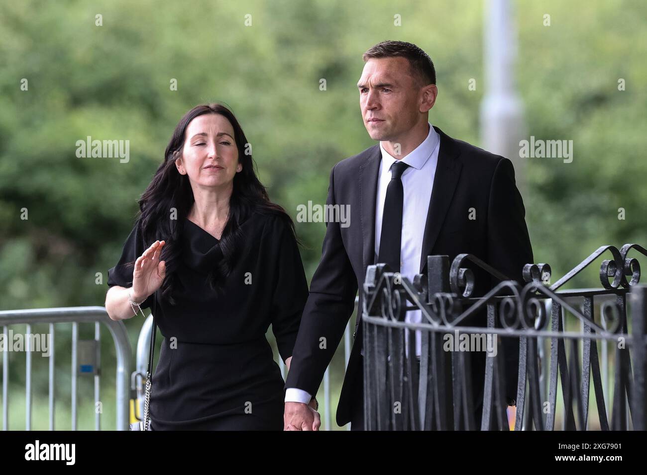 With his wife jayne hi-res stock photography and images - Alamy
