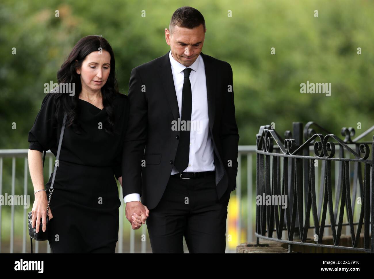 Jayne Sinfield and Kevin Sinfield arrive at Pontefract Crematorium ...