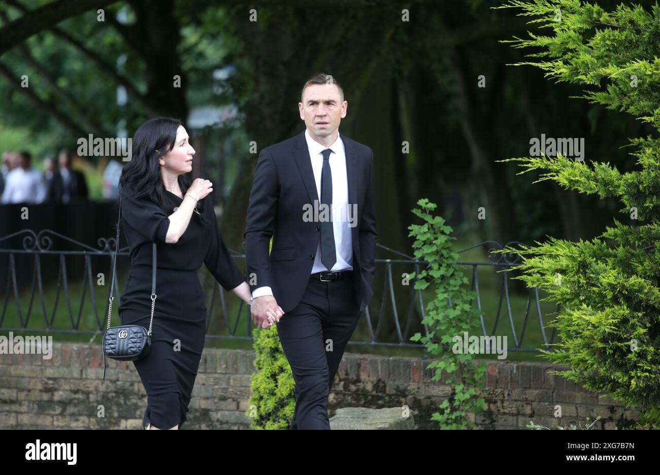 Jayne Sinfield and Kevin Sinfield arrive at Pontefract Crematorium ...