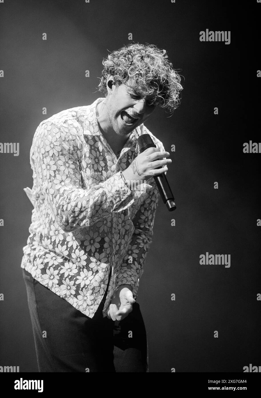 Tom grennan live Black and White Stock Photos & Images - Alamy