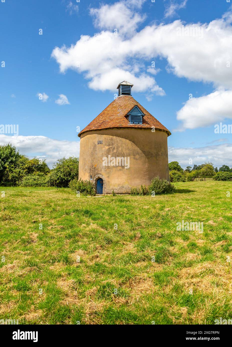 Historical Kinwarton Dovecote near Alcester, Warwickshire, UK Stock ...