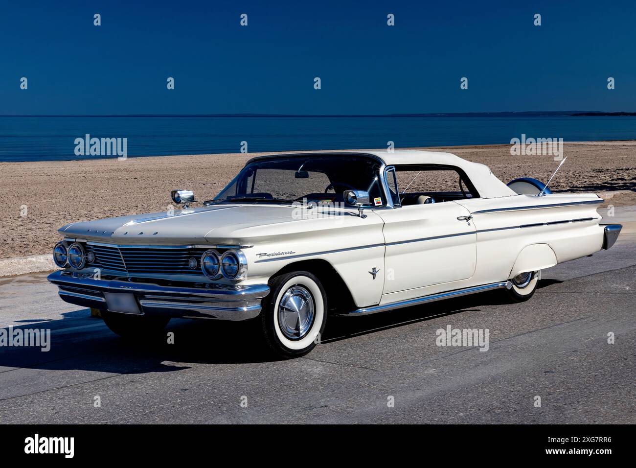 1960 Pontiac Parisienne Convertible on pavement Stock Photo - Alamy