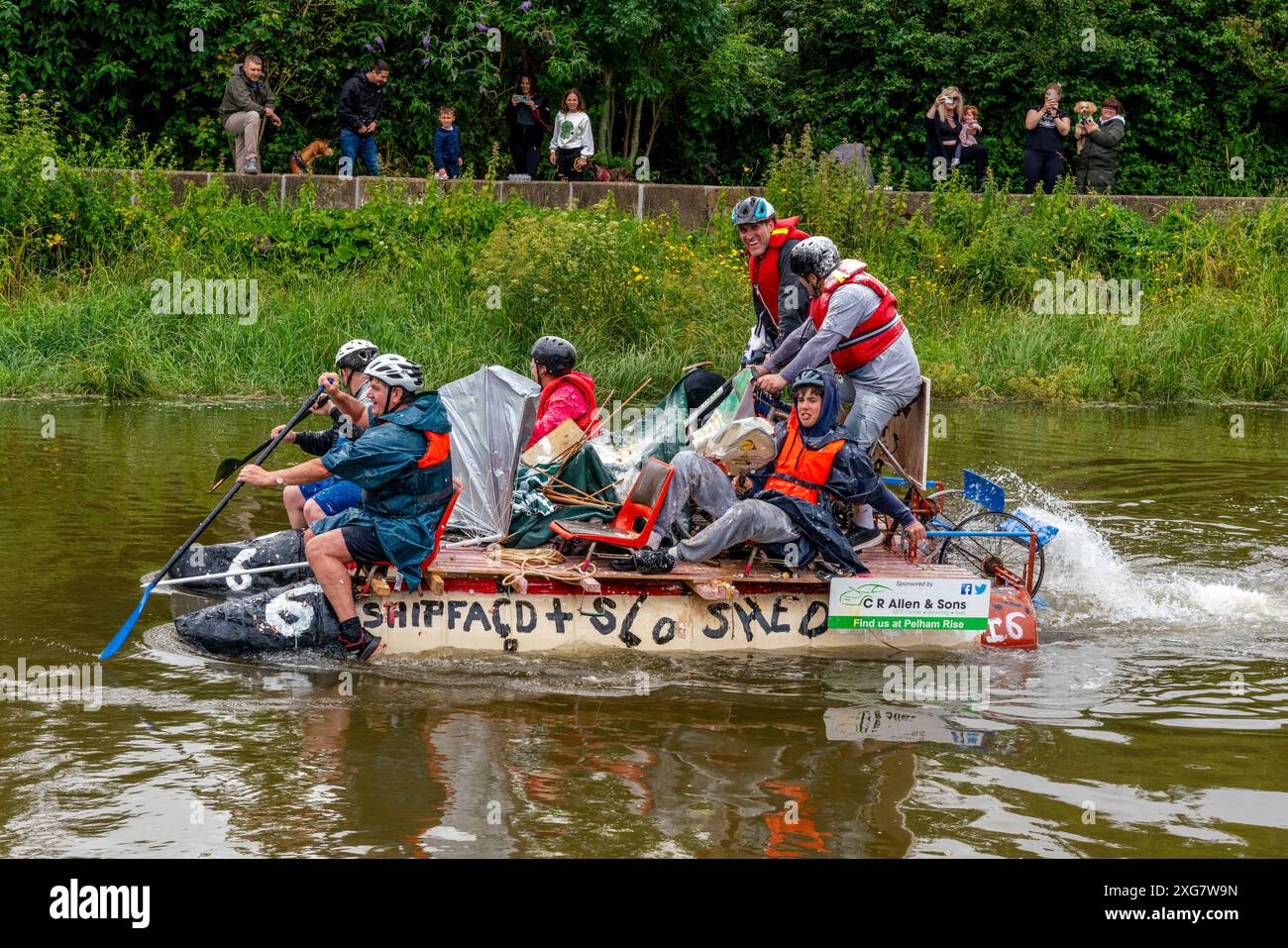 Community raft race day hi-res stock photography and images - Alamy